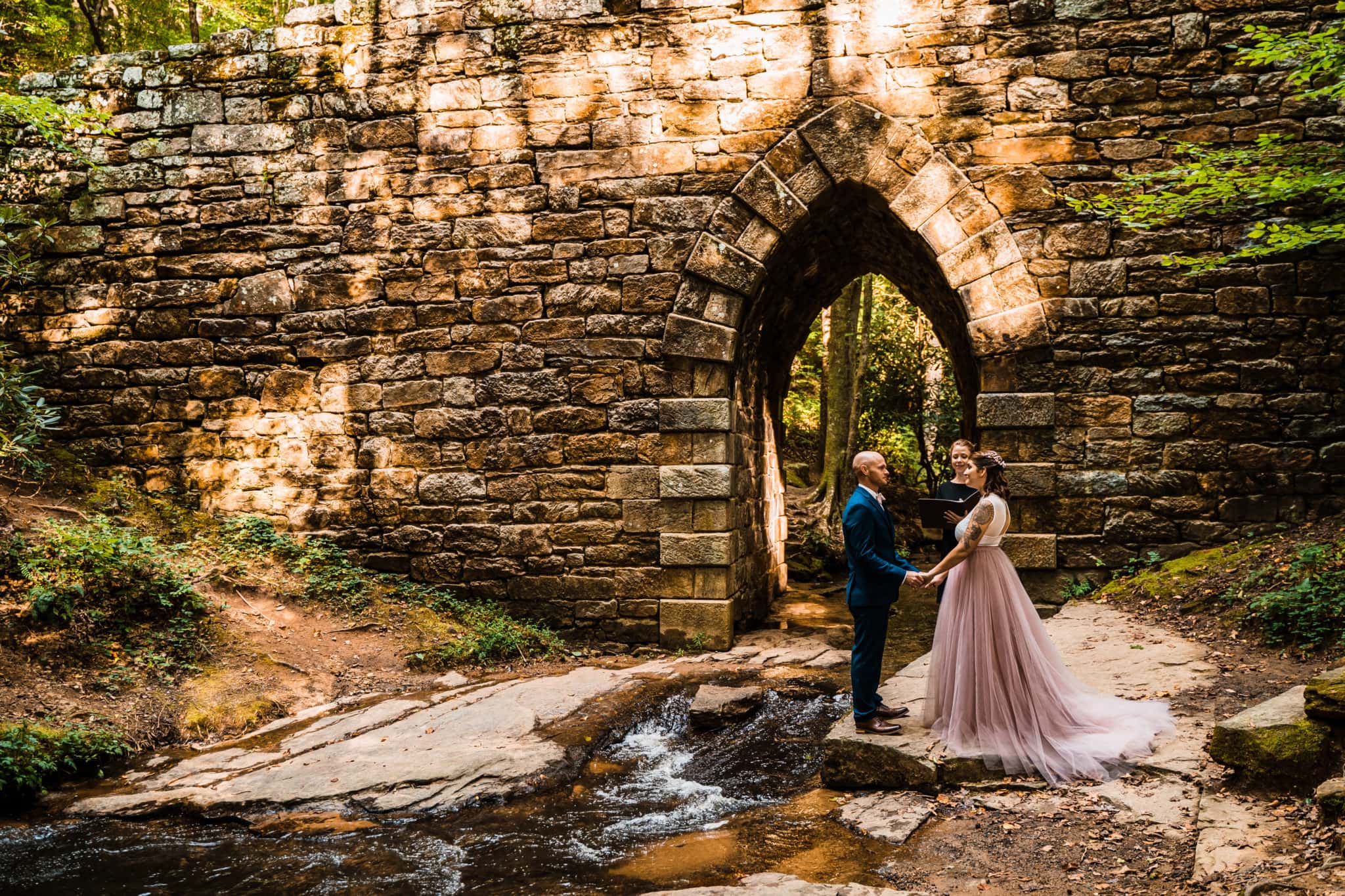 Pretty Place Wedding at Symmes Chapel | Complete Guide » StoryBright Films